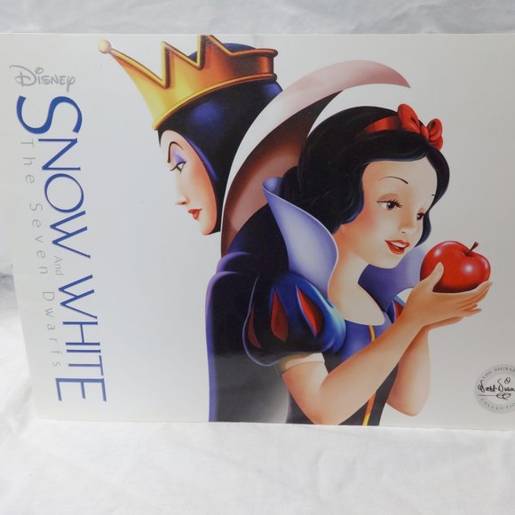 Disney | Wall Decor | Disney Official Snow White Lithographs Set Of 4 ...